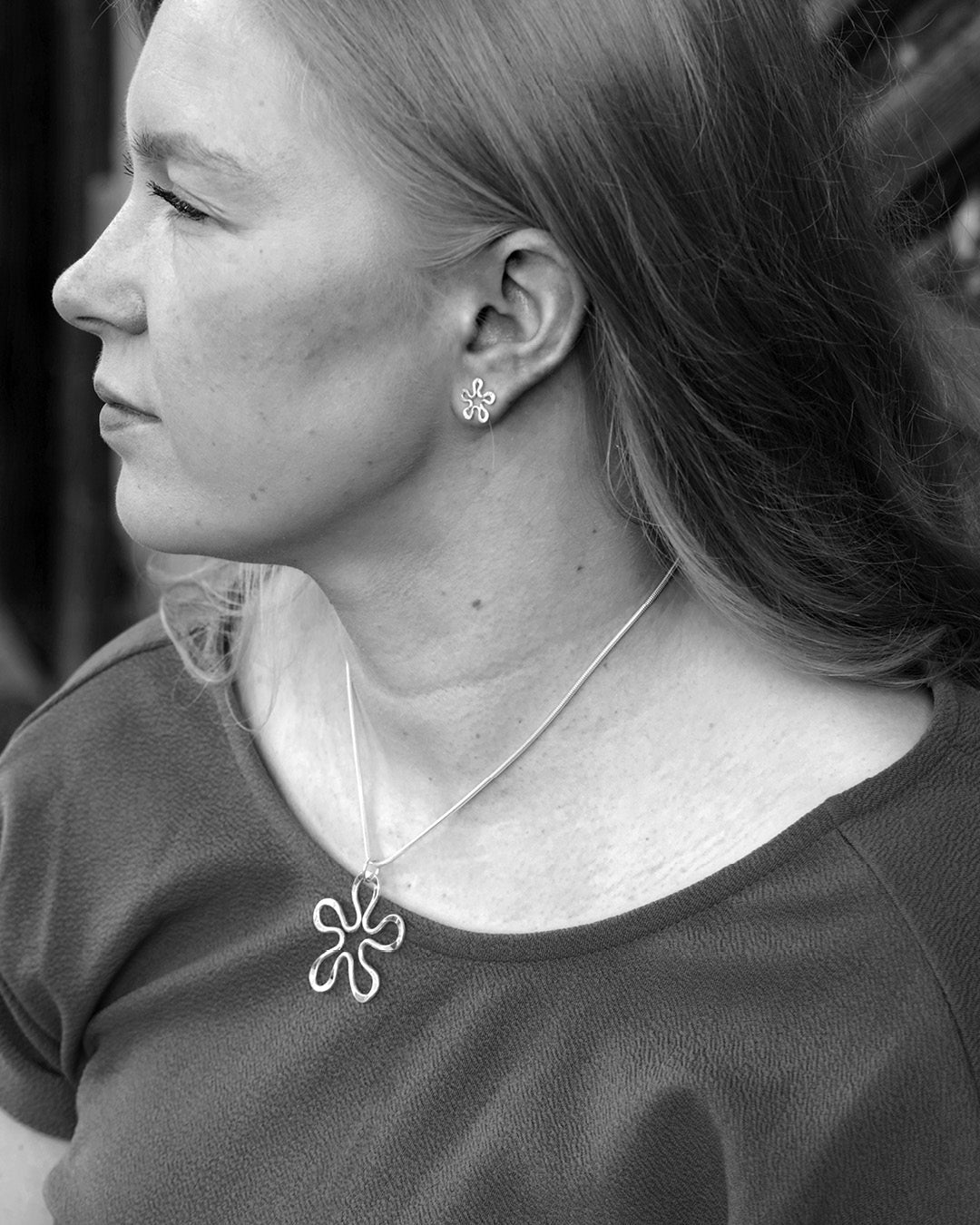 BLOMMAN™ L halsband - Guldviva Jewellery